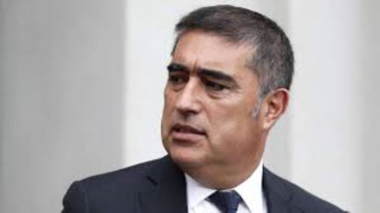 Mario Desbordes renuncia a Renovación Nacional tras 26 años de ...